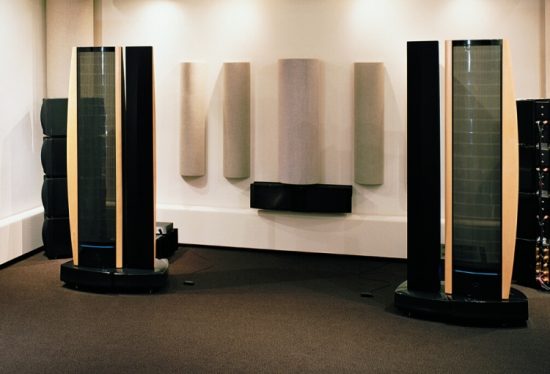 Electrostatic and Magnetostatic Speakers | HFA - The Independent Source ...