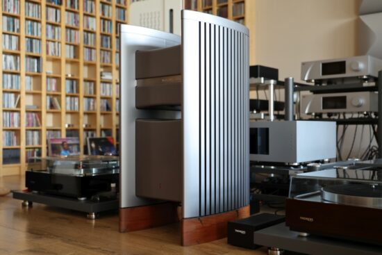 Halcro Eclipse Stereo Power Amplifier | HFA - The Independent Source ...