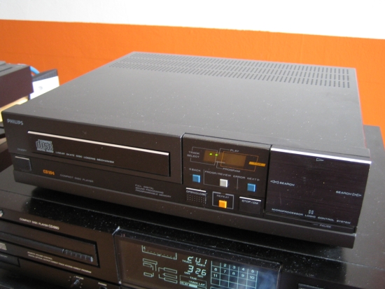 Classic Philips and Marantz CD Player Comparison – part 1 | HFA - The ...