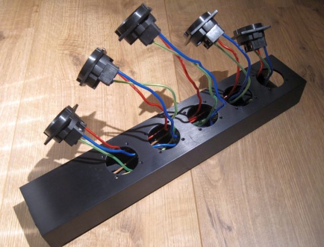 Conductors inside Power Extension blocks | HFA - The Independent Source ...