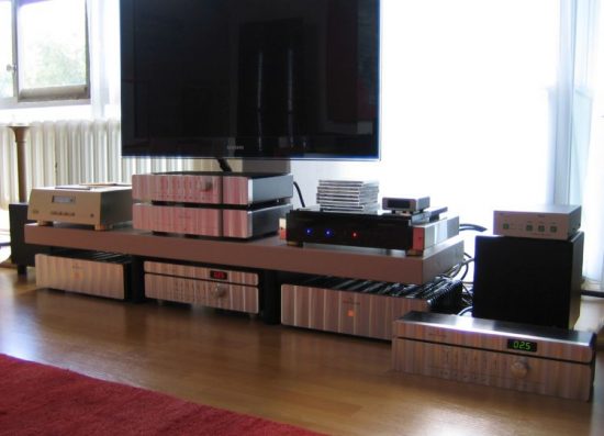 Jeff Rowland Corus preamplifier + PSU (Power Storage Unit) | HFA - The ...