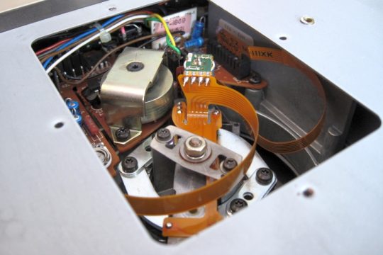 Inside Pics of classic Philips and Marantz CD players | HFA - The ...
