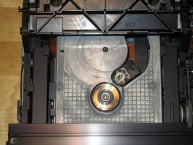 Inside Pics of classic Philips and Marantz CD players | HFA - The ...