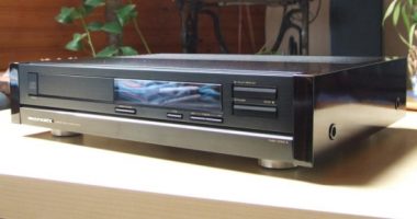Inside Pics of classic Philips and Marantz CD players | HFA - The ...