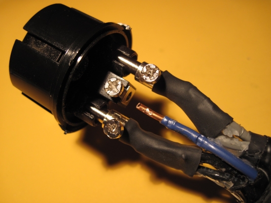 FIM Gold powercable – Fitting a Schuko power connector | HFA - The ...