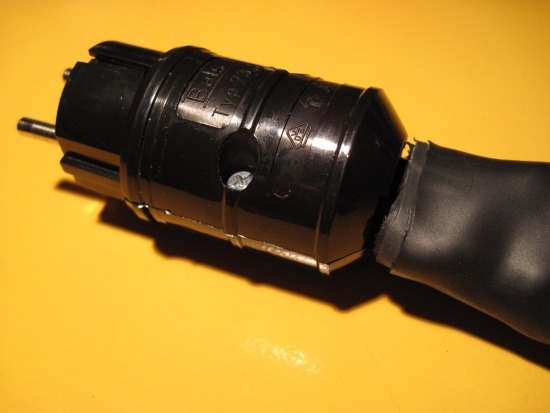 FIM Gold powercable – Fitting a Schuko power connector | HFA - The ...