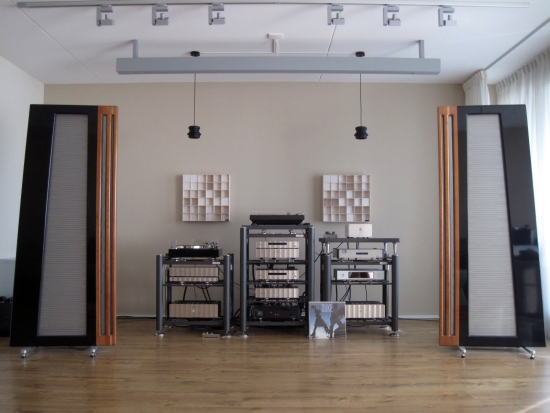 Jeff Rowland Corus preamplifier + PSU (Power Storage Unit) | HFA - The ...