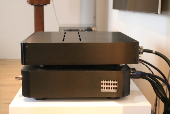 Audio GD R8 DAC, Master 1 preamp, Master 3 power amp, and Magna Hifi ...