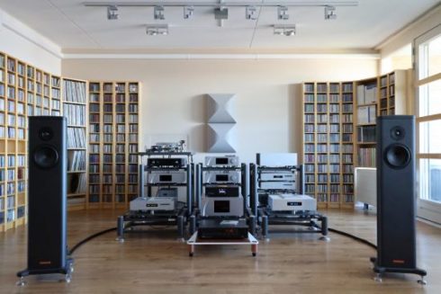 Driade Flow Reference 808 speakercable | HFA - The Independent Source ...