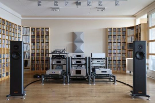 Jay’s Audio CDT3-Mk3 and DAC2-Mk3 | HFA - The Independent Source for ...