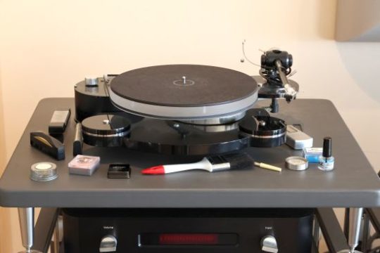 Onzow, DS Audio Dynavox, Winyl, and LAST Stylus Cleaning compared | HFA ...