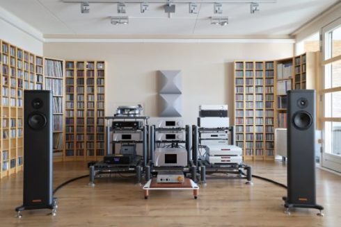 SAEQ Hyperion Ge and RAAL Requisite CA-1a | HFA - The Independent Source for Audio Equipment ...