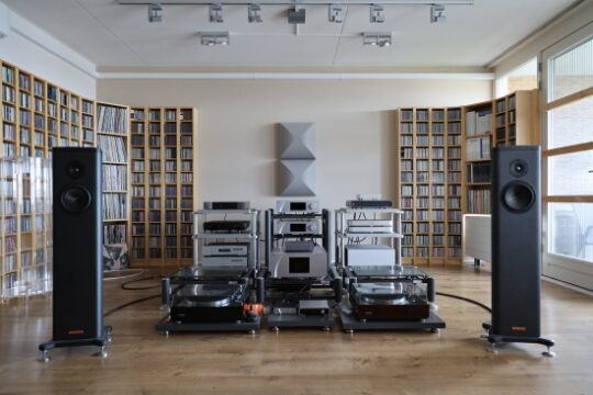 NuPrime AGM STA-SE stereo power amplifier | HFA - The Independent ...