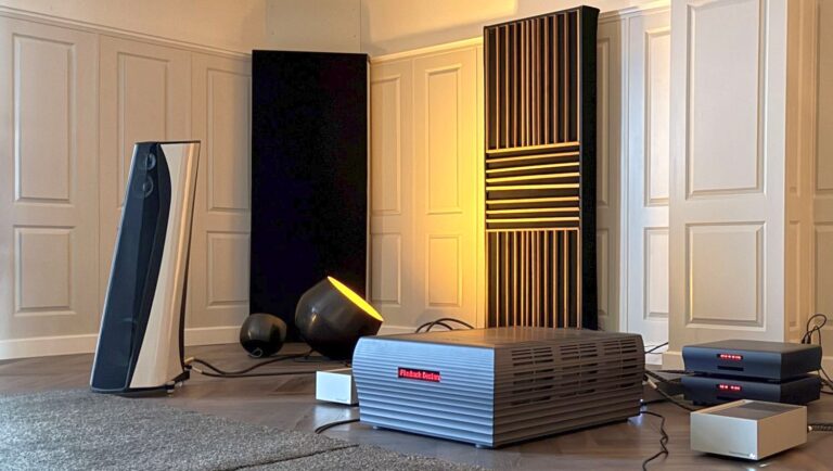 Playback Designs SPA-8 Stereo Amplifier – Quick Impression | HFA - HiFi ...